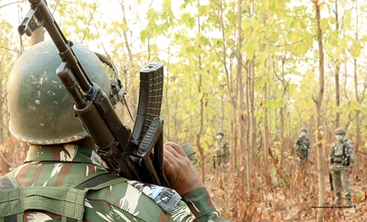 12 Maoists killed, two security personnel martyred in Chhattisgarh ... 12 Maoists killed, two security personnel martyred in Chhattisgarh ...